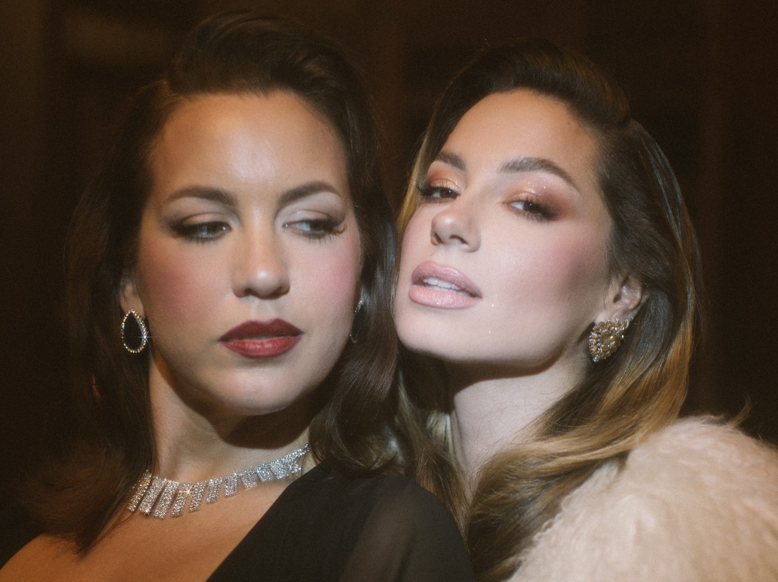 Sara Jo i Mimi Mercedez predstavljaju spot za pjesmu “Sandra ...